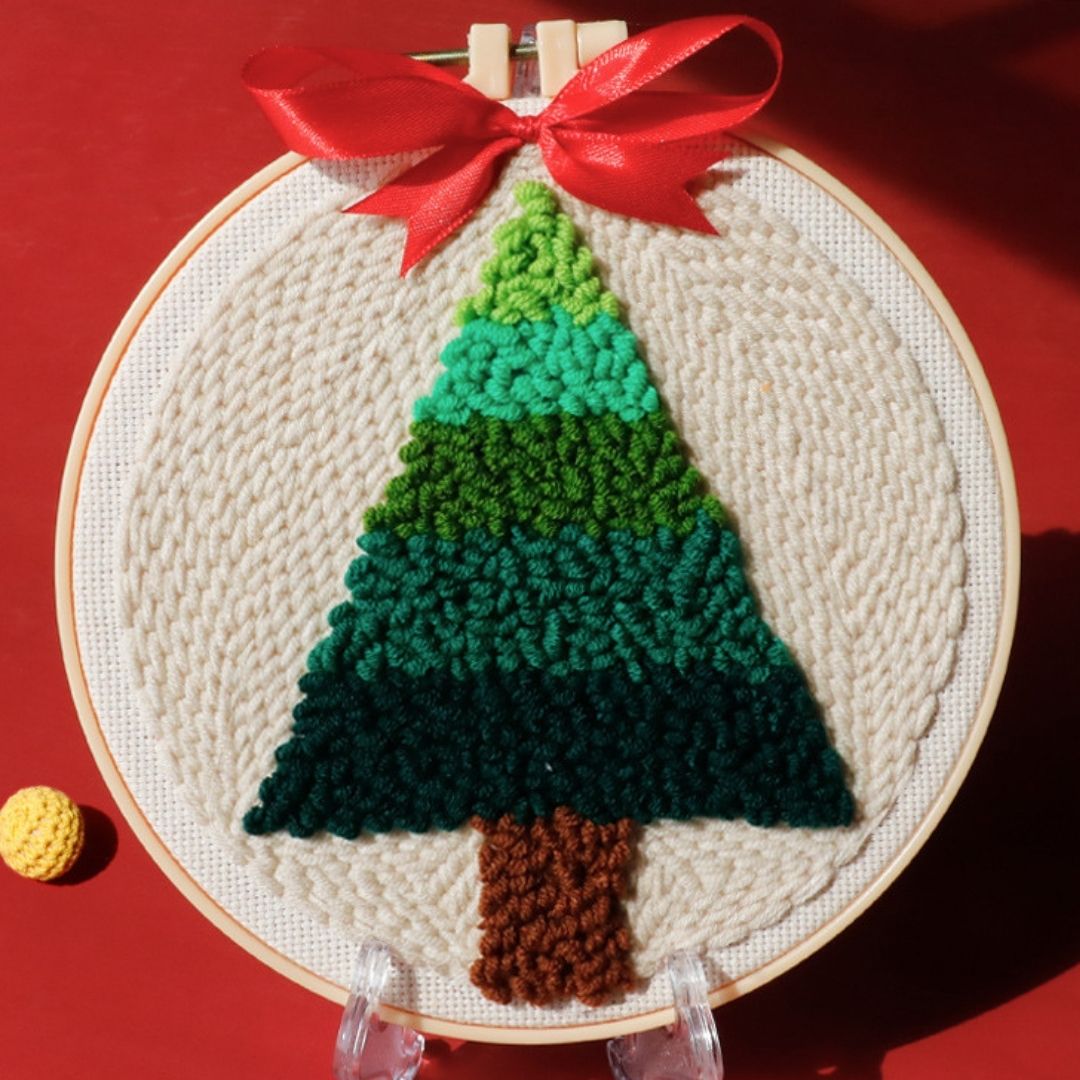 Punch Needle Kit - A Christmas Tree – Figured'Art